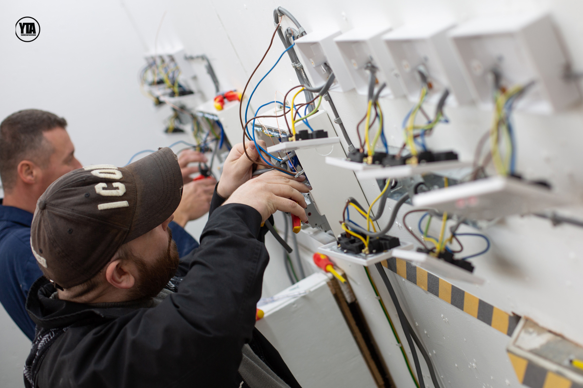 Introduction To Electrics 4 Day Course Yta Training